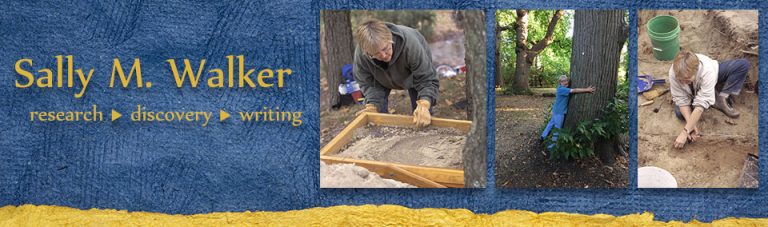 Written in Bone - Sally M. Walker